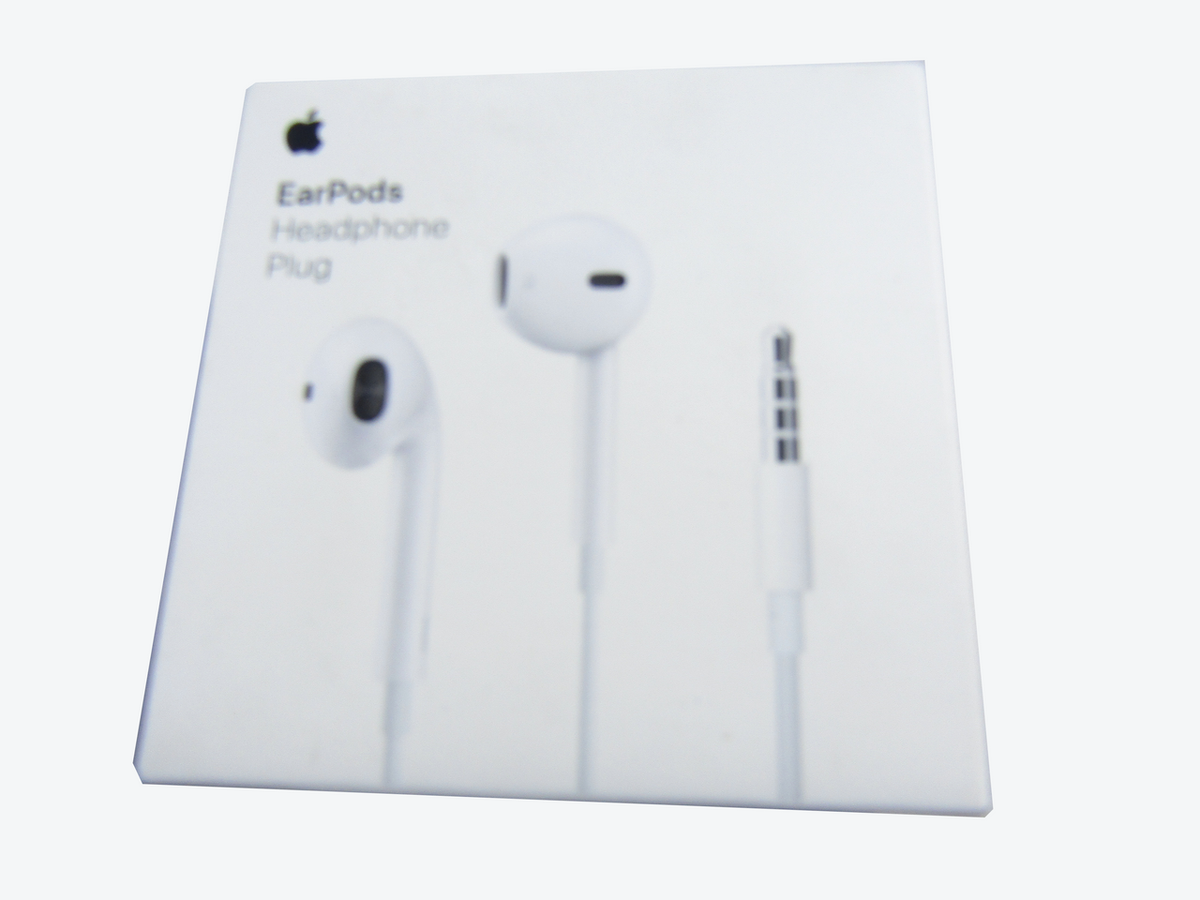 Apple EarPods with 3.5mm Headphone Plug - White LN – Smart Supply
